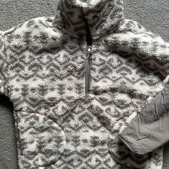 Abercrombie & Fitch | Sweaters | Sherpa Halfzip Sweatshirt Abercrombie Fitch | Poshmark